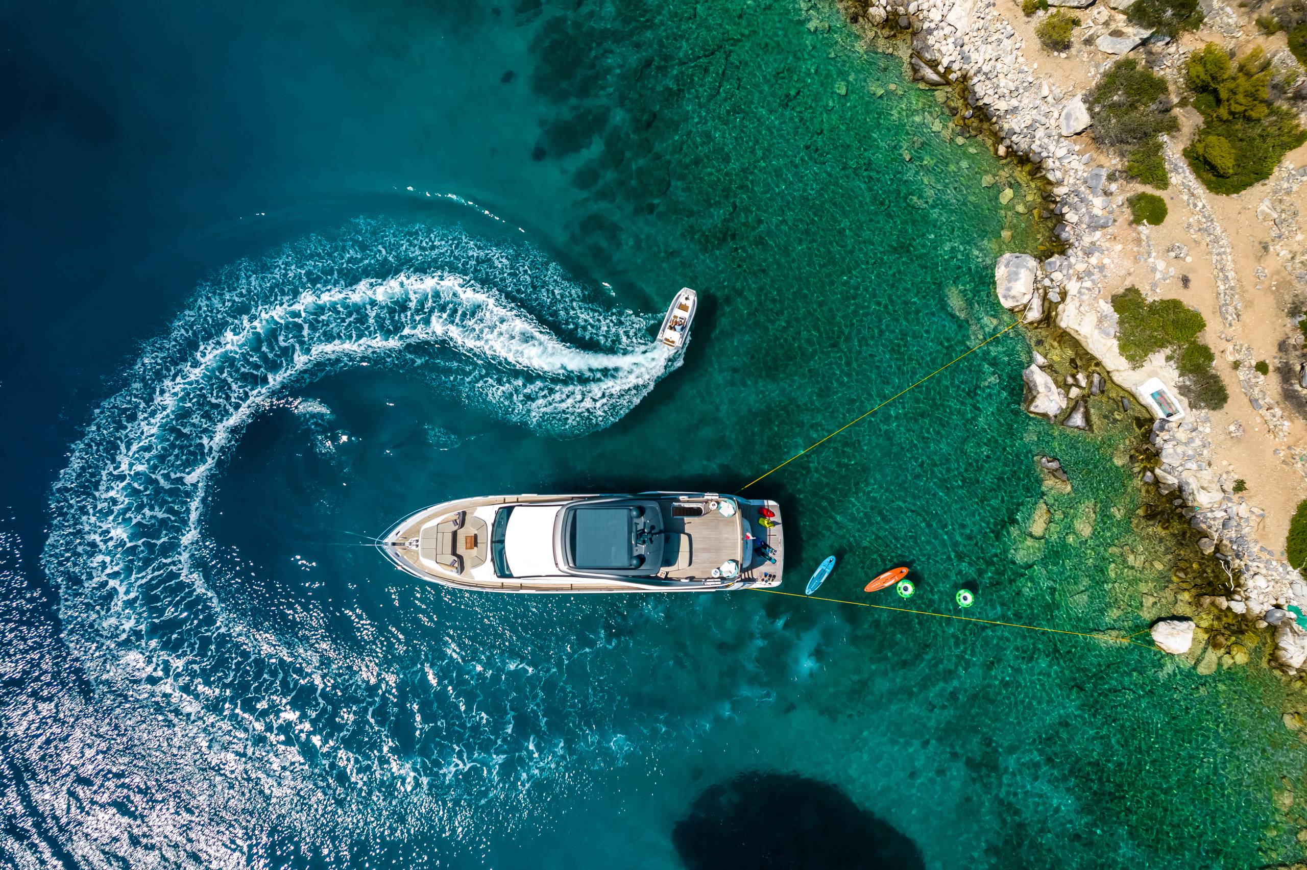 VISTA Yacht Charter Details, Princess | CHARTERWORLD Luxury Superyachts